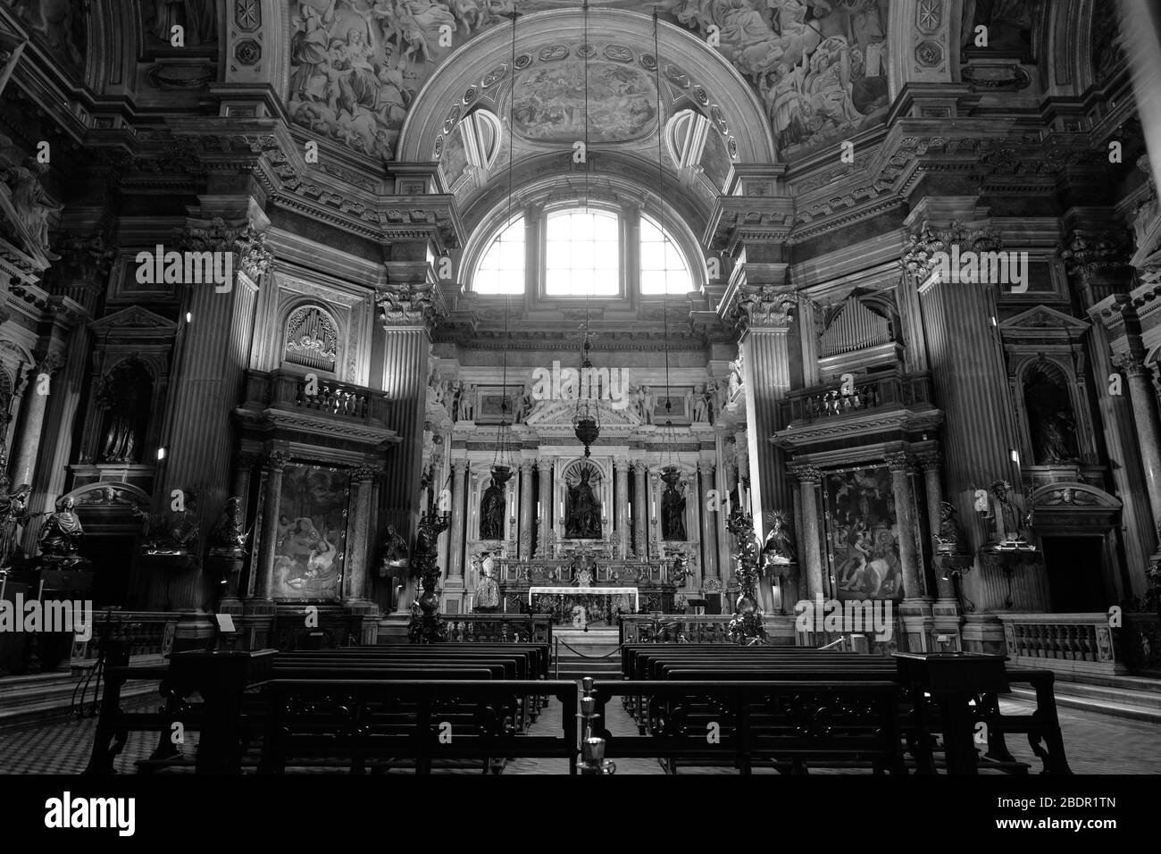 04 002 Black and White Stock Photos & Images - Alamy