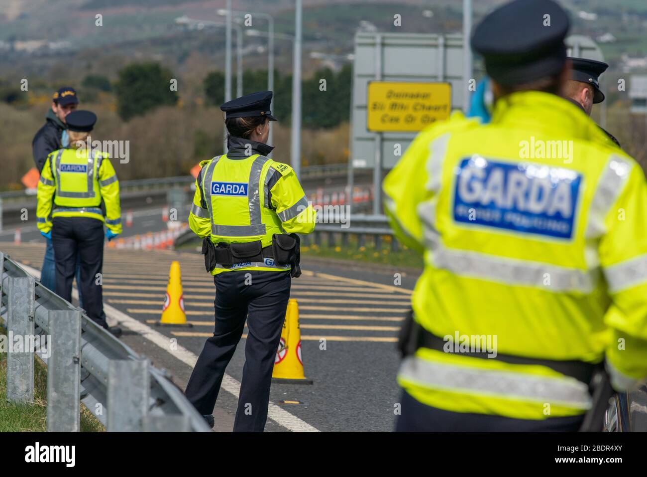 Garda armed support unit hi-res stock photography and images - Alamy
