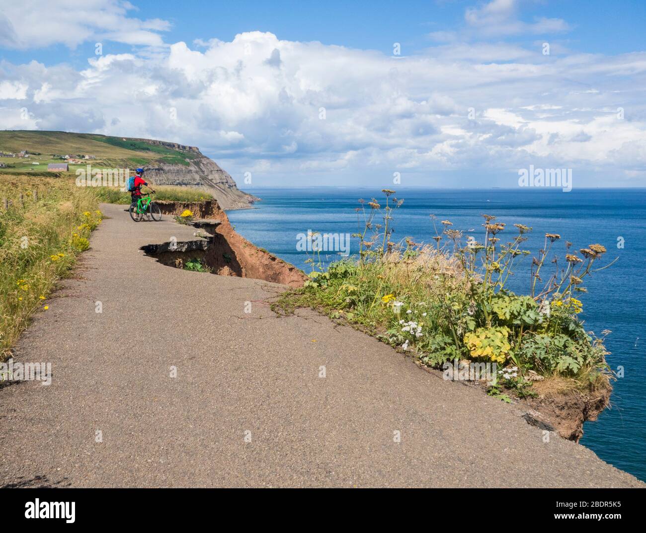 Boulby cliff hi-res stock photography and images - Alamy