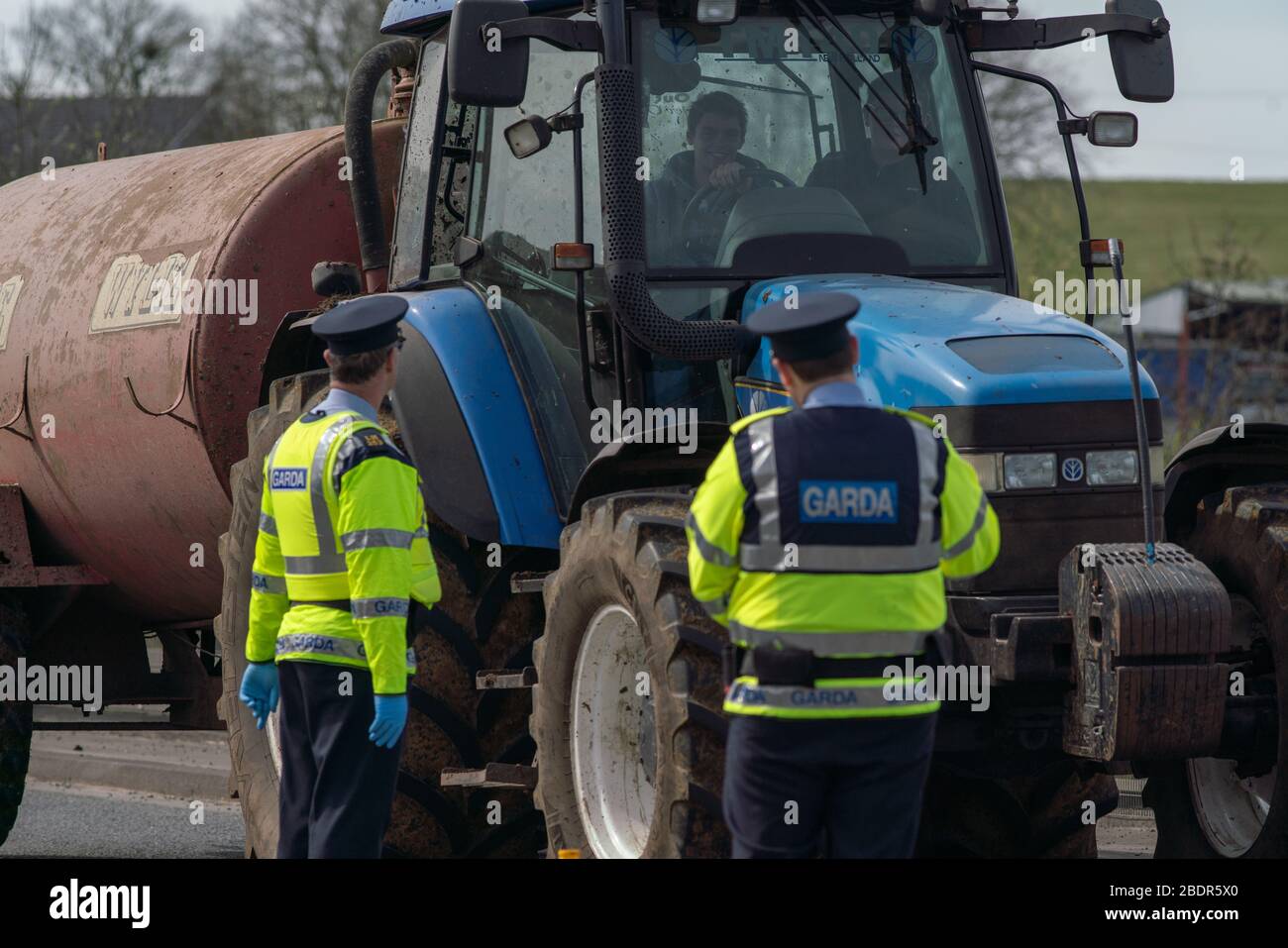 Garda armed support unit hi-res stock photography and images - Alamy