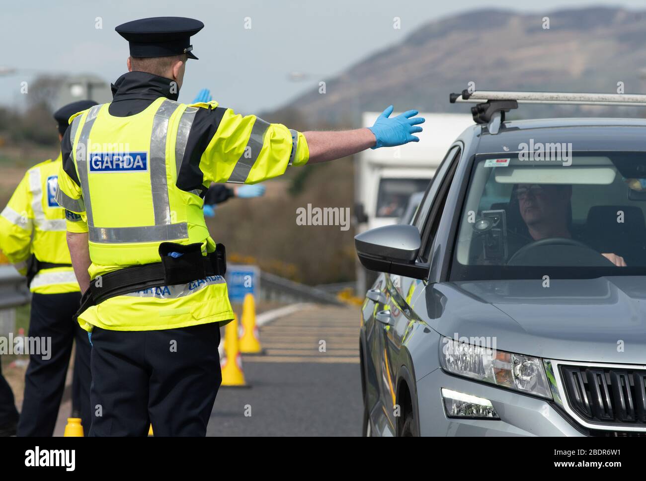 Garda armed support unit hi-res stock photography and images - Alamy