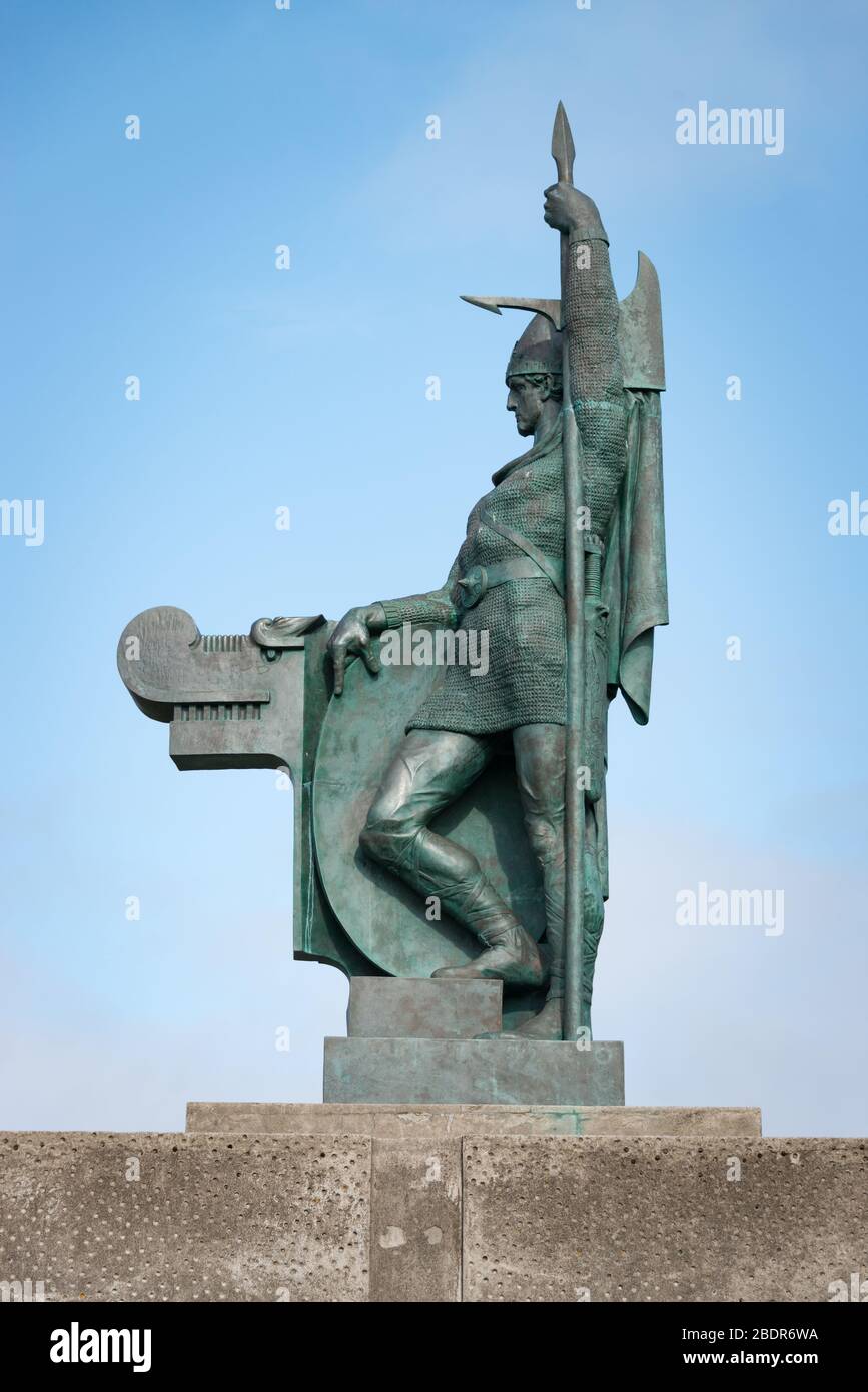 Ingólfur Arnarson statue at Arnarhóll in Reykjavik, Iceland Stock Photo ...