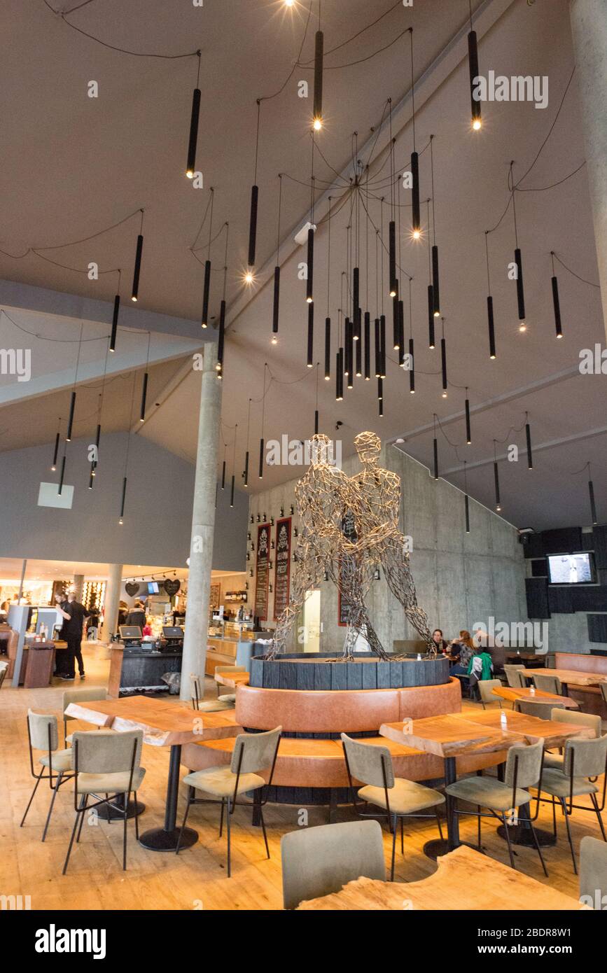 Fine dining restaurant interior hi-res stock photography and images - Alamy