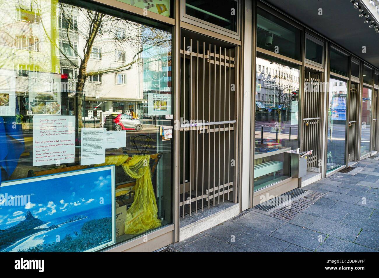 Barred doors hi-res stock photography and images - Alamy