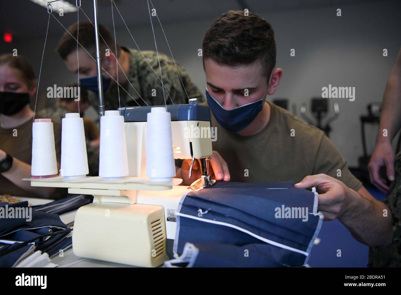 Machinist mate hi-res stock photography and images - Alamy