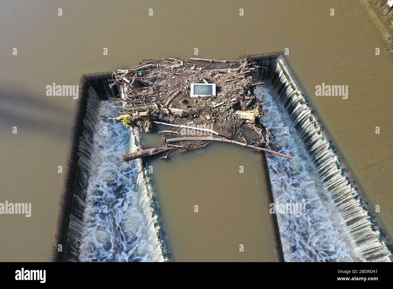 Drone image of Elthorne park canal, west London Stock Photo - Alamy
