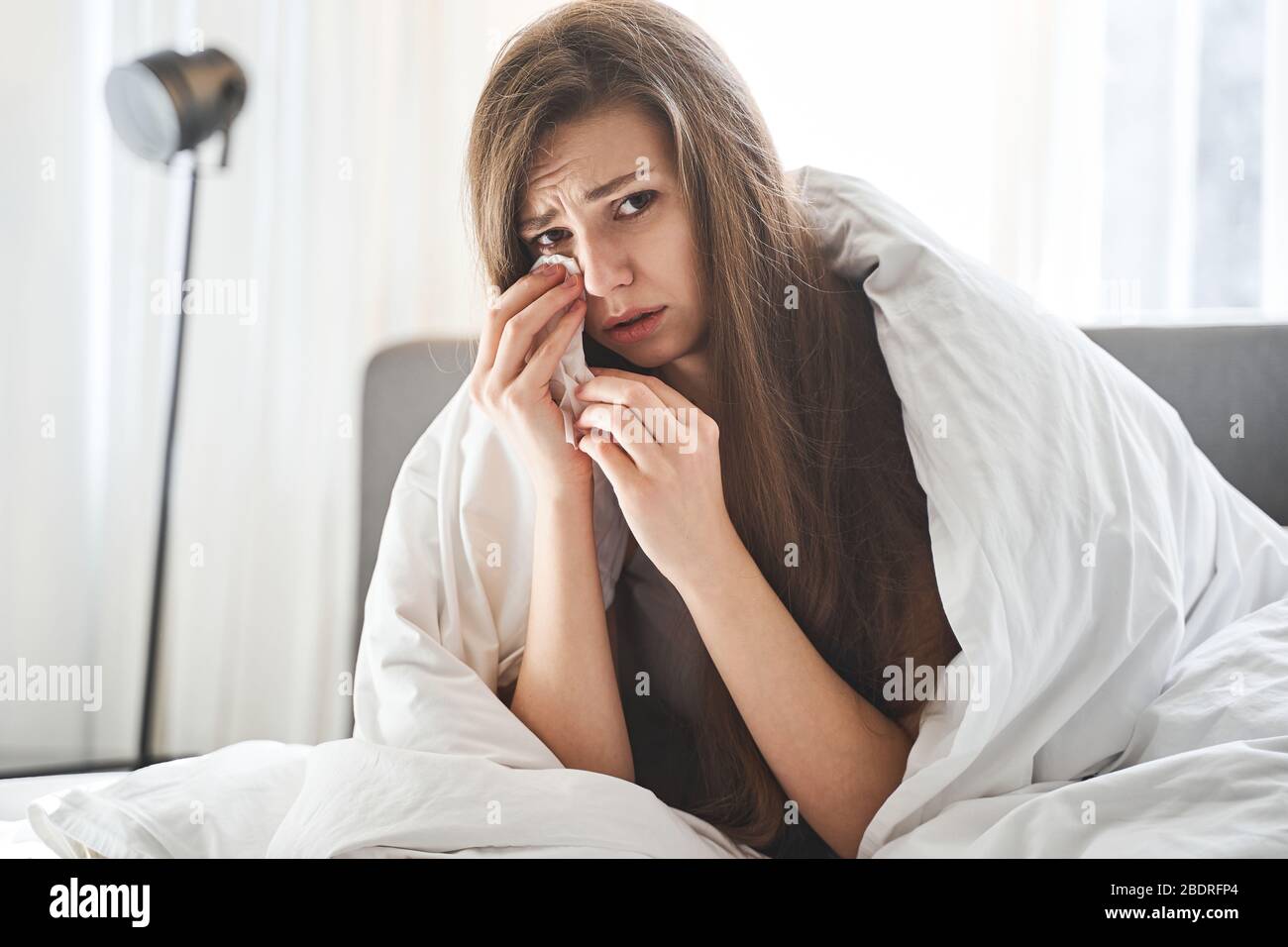 Long tissue paper hi-res stock photography and images - Alamy