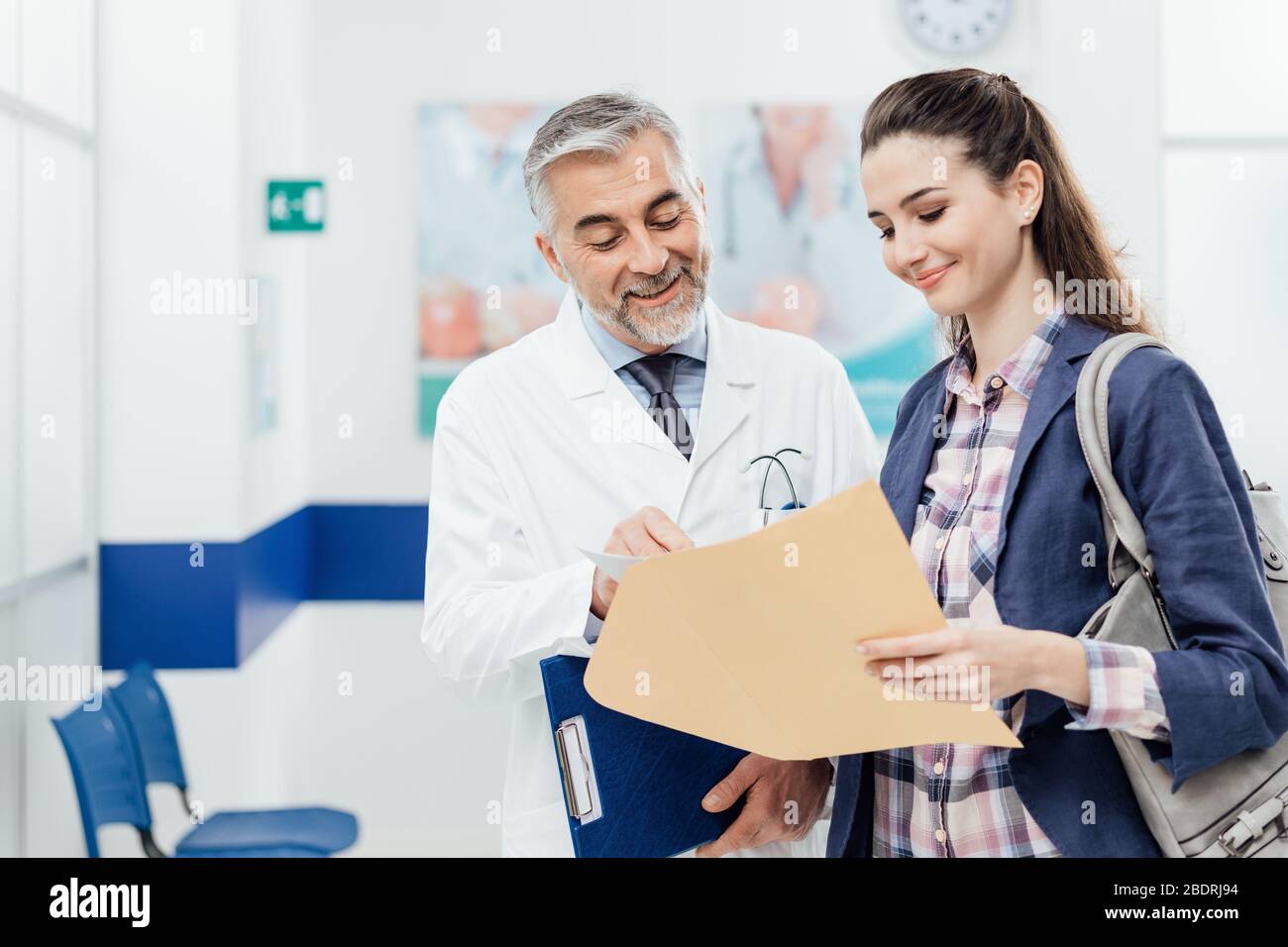 Explaining expressing hi-res stock photography and images - Alamy