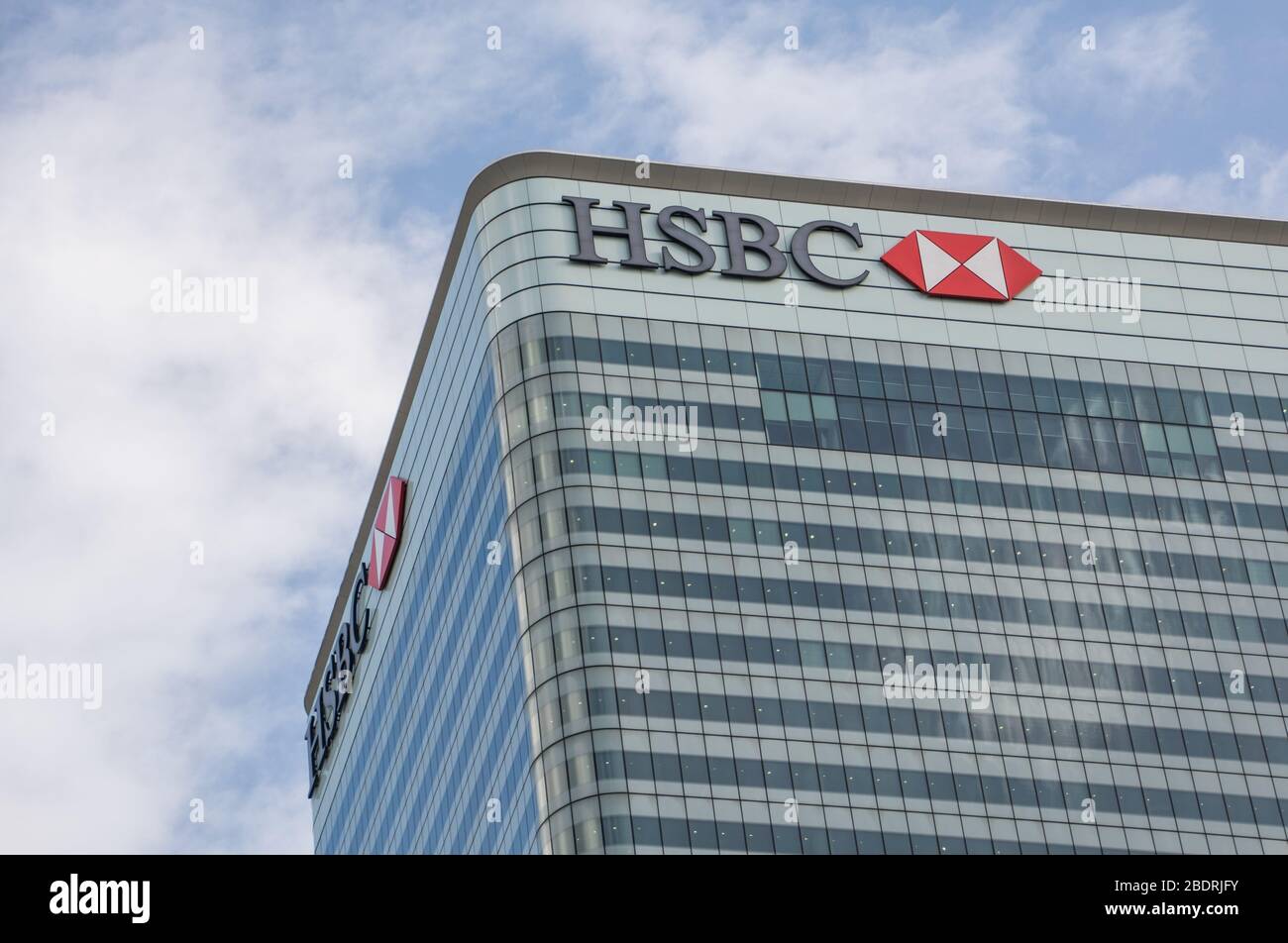 LONDON- HSBC building in Canary Wharf financial centre. Headquarters ...