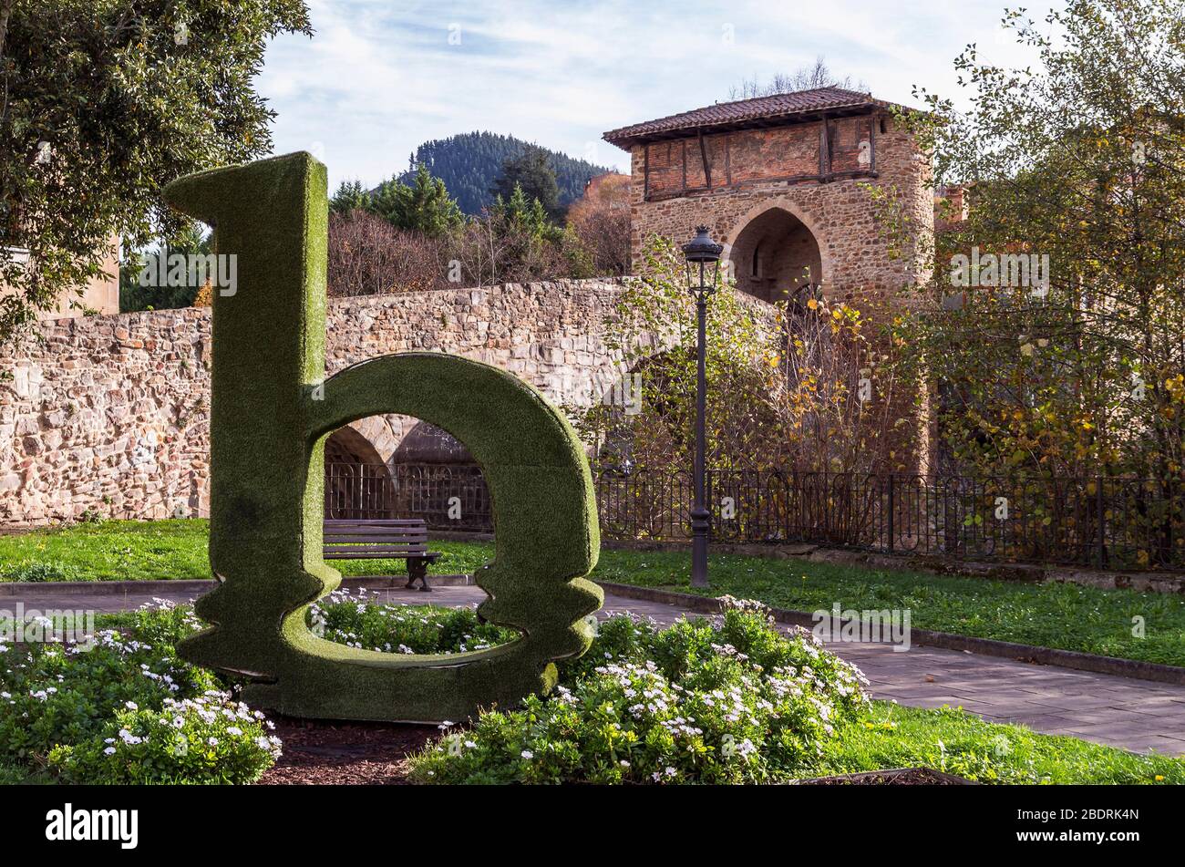 Medieval bridge of balmaseda hi-res stock photography and images - Alamy