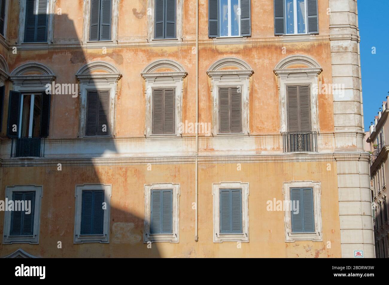 Residential facade in Rome Italy Stock Photo - Alamy