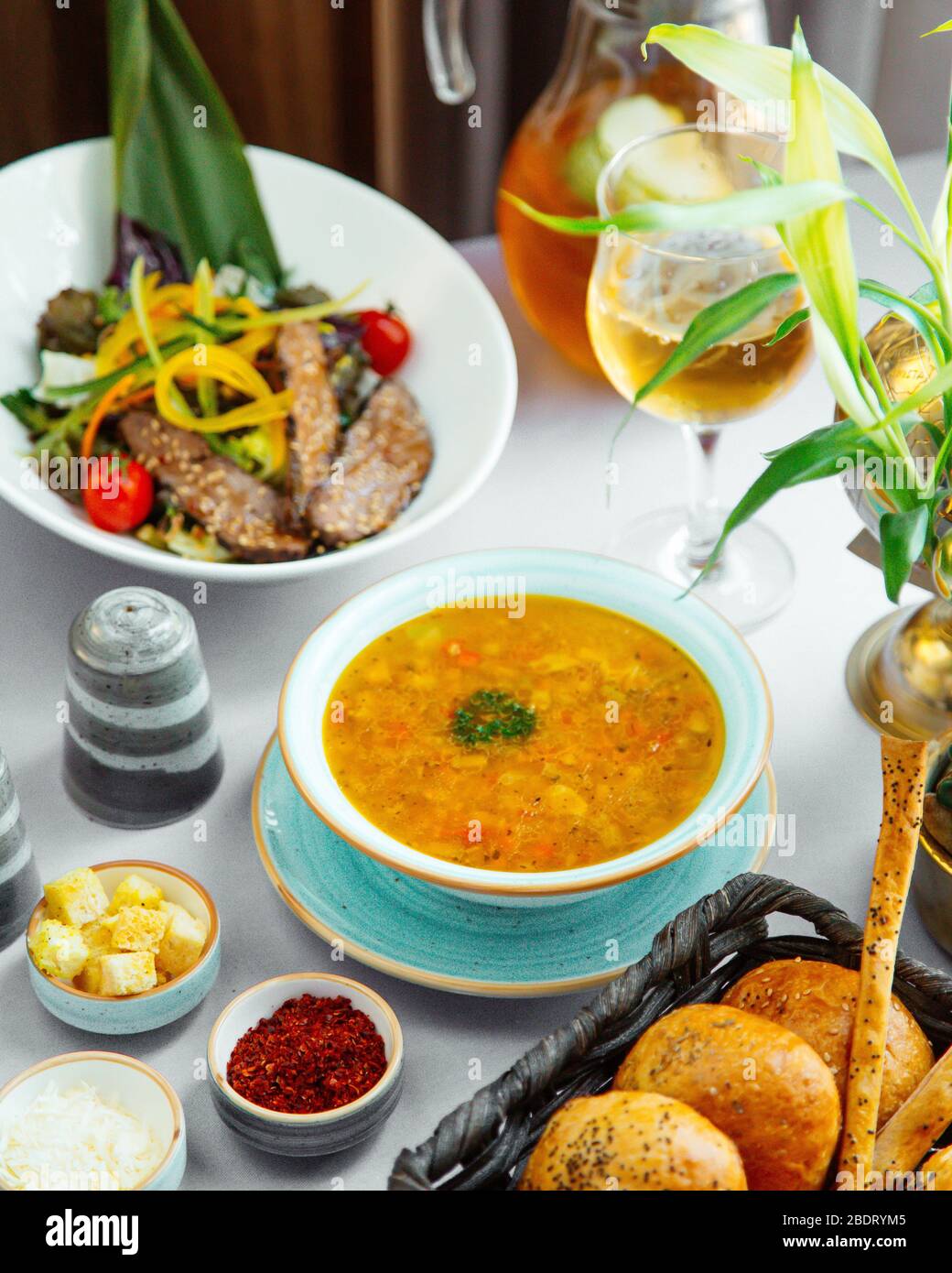 Cocktail setup hi-res stock photography and images - Alamy