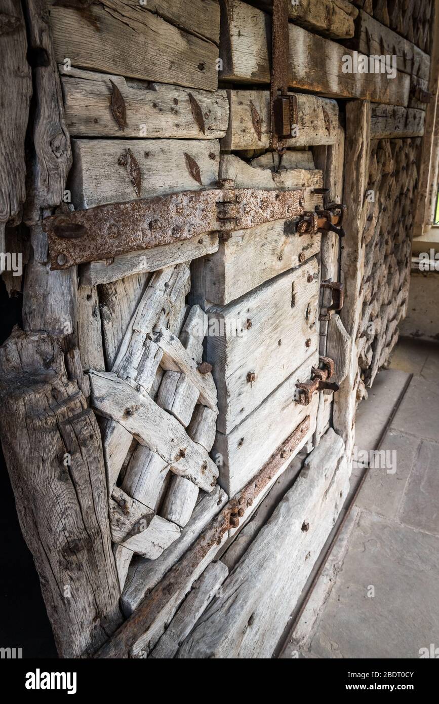 Wooden door norman architecture hi-res stock photography and images - Alamy