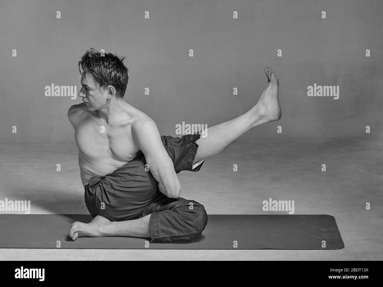 Male exercises Black and White Stock Photos & Images - Alamy