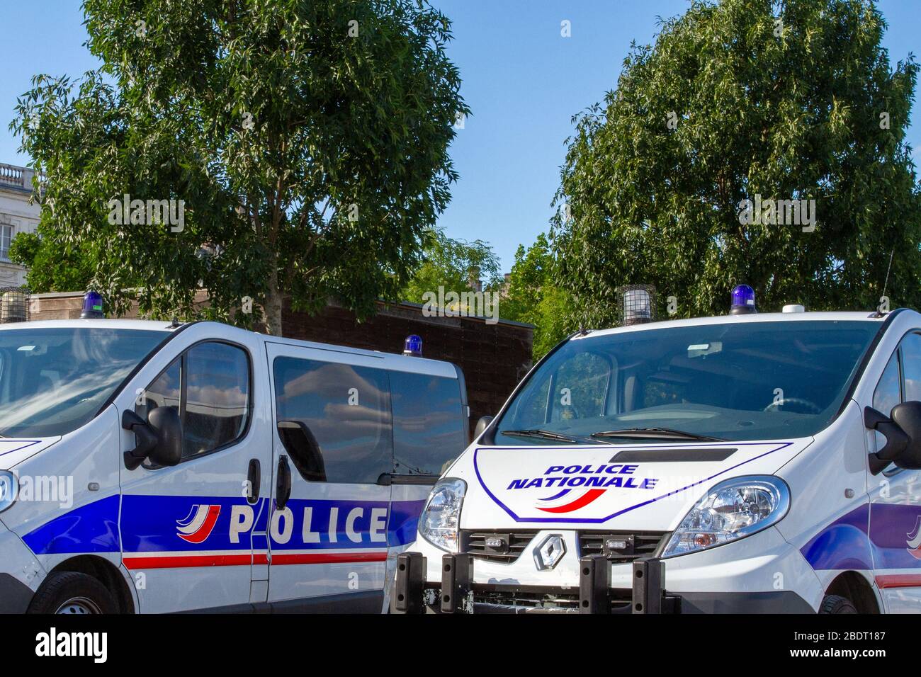 French police badge hi-res stock photography and images - Alamy