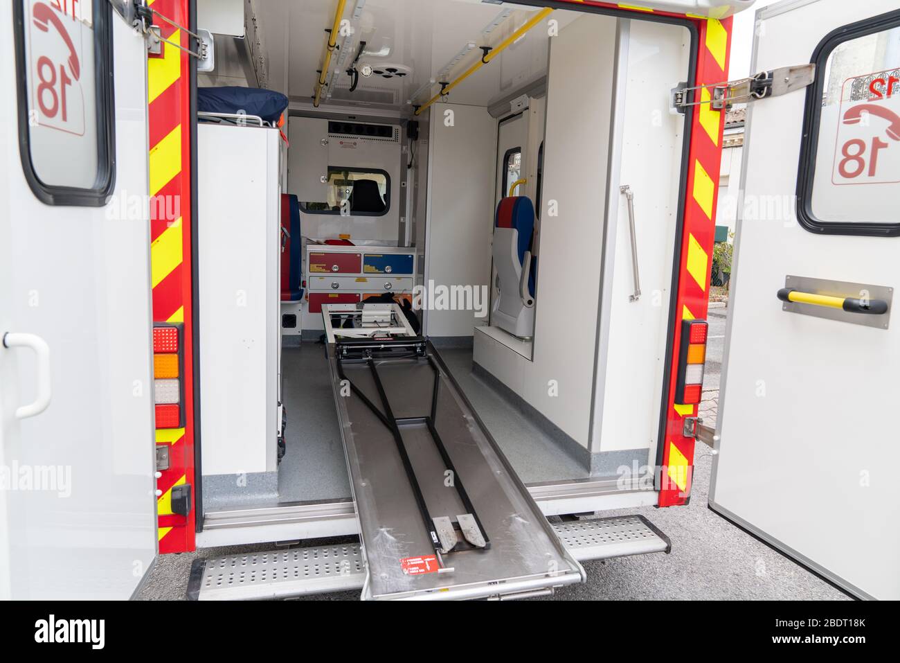 Litter car interior hi-res stock photography and images - Alamy
