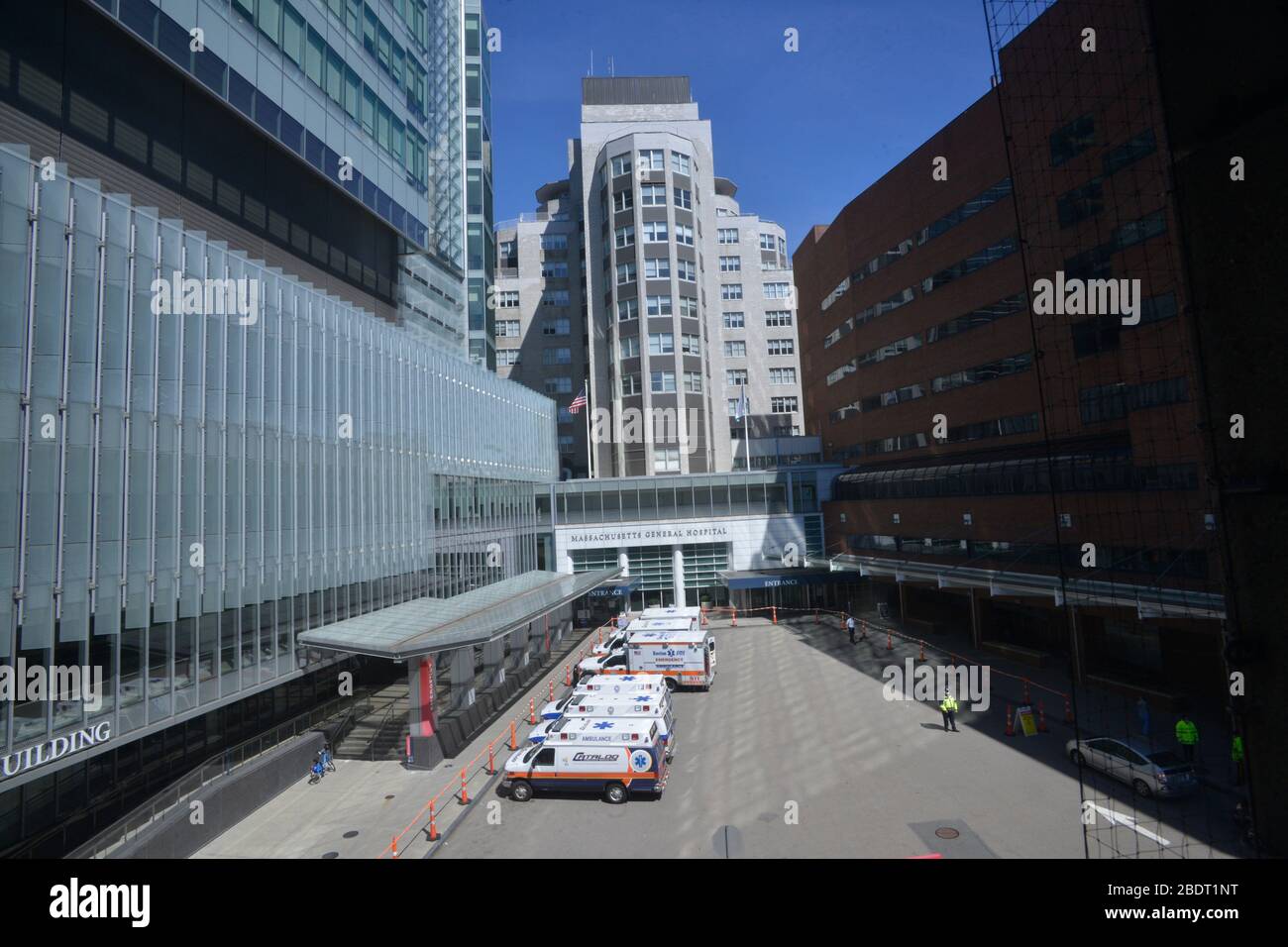 Massachusetts general hospital in hi-res stock photography and images ...