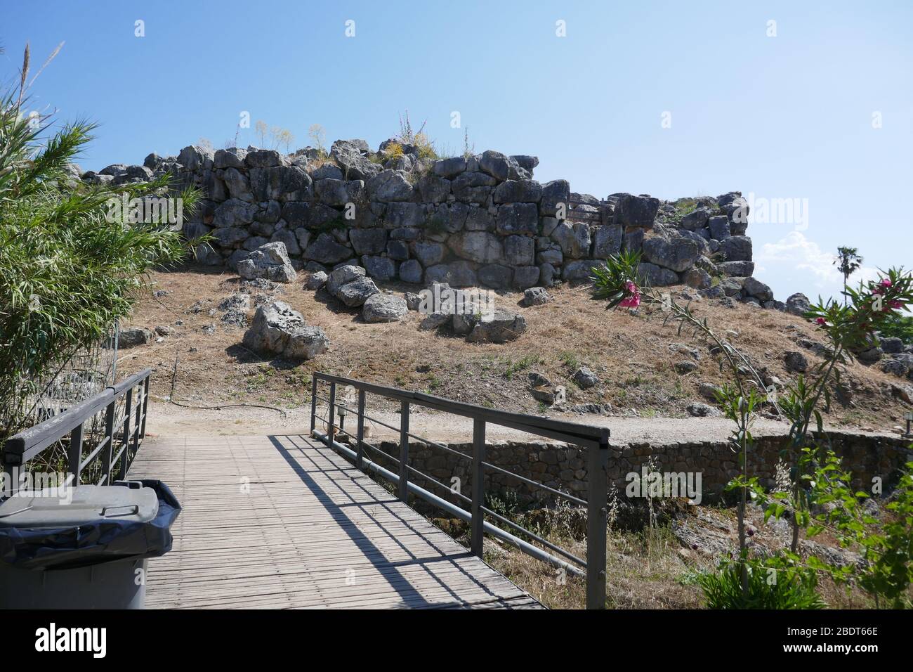Tiryns castle hi-res stock photography and images - Alamy