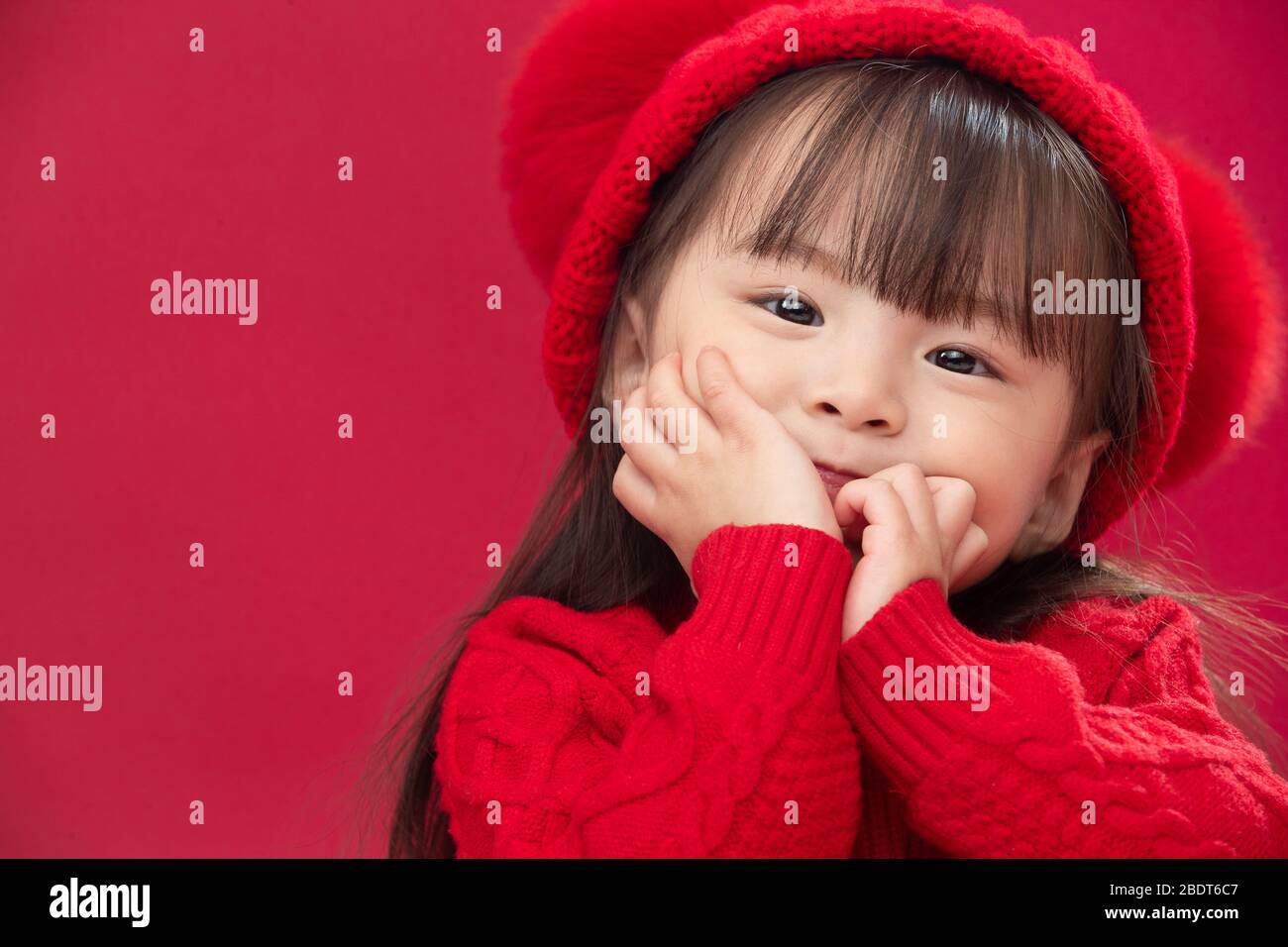 Happy little girl bust features Stock Photo - Alamy