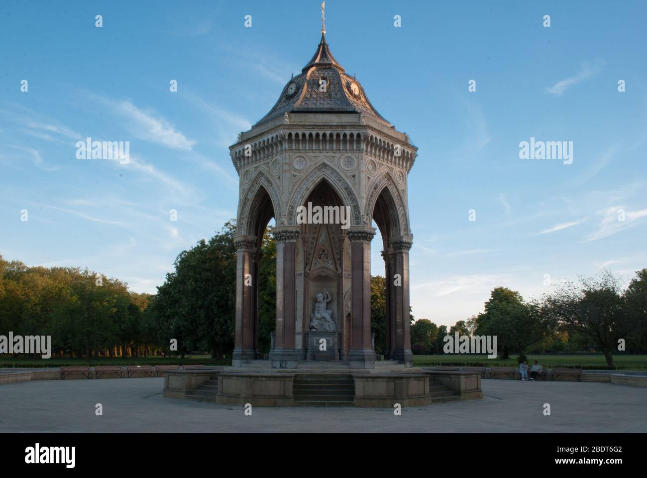 Heritage Historical Stone Water Fountain Victoria Park, Grove Road ...