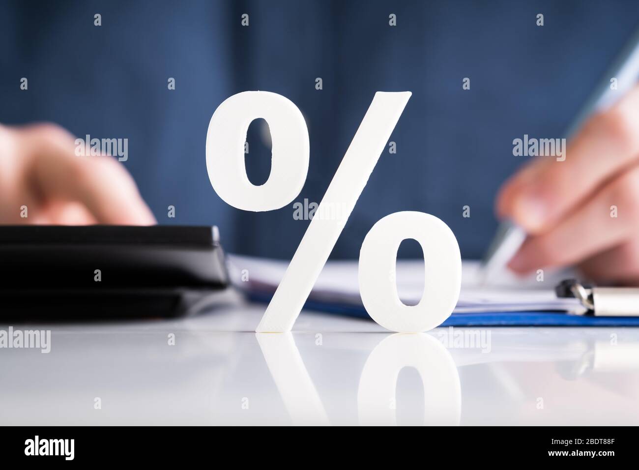 Calculate icon hi-res stock photography and images - Alamy