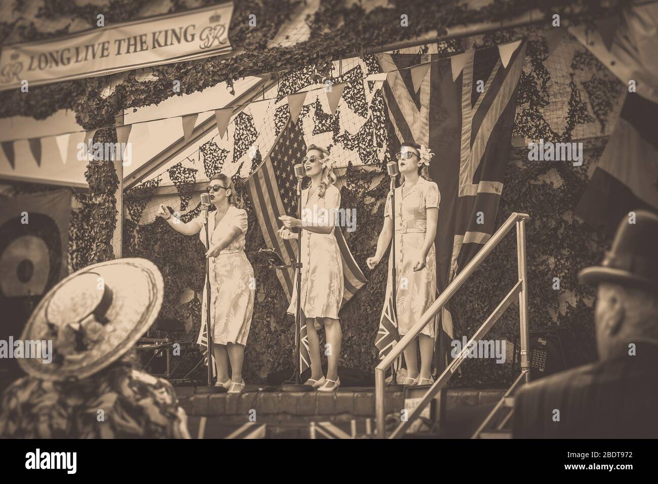 The Bluebird Belles, 1940s vintage vocal harmony trio, performing on ...