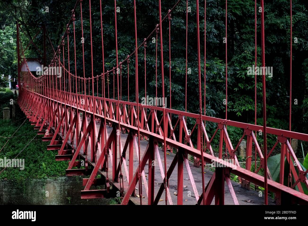 Empty bridge hi-res stock photography and images - Alamy