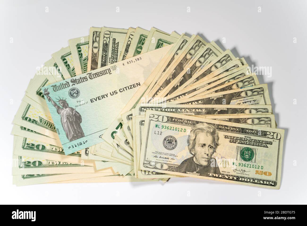 Stack us 20 dollar bills hi-res stock photography and images - Alamy
