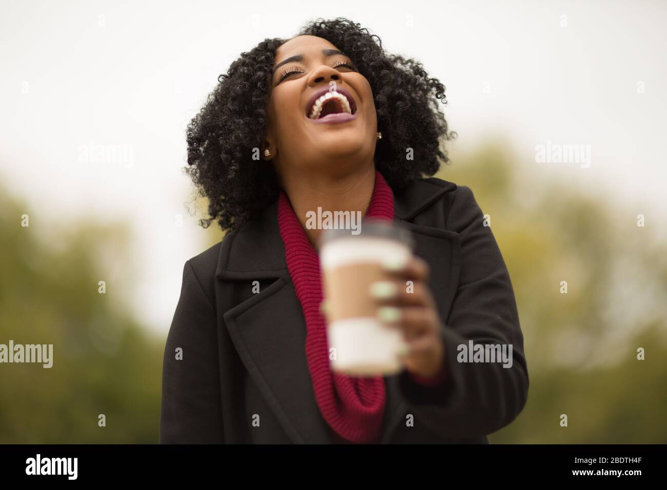 African american people walking outside hi-res stock photography and ...