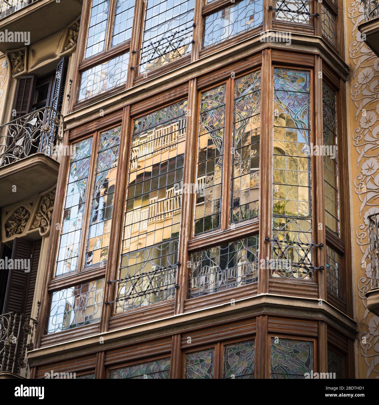 Modernista architecture hi-res stock photography and images - Alamy
