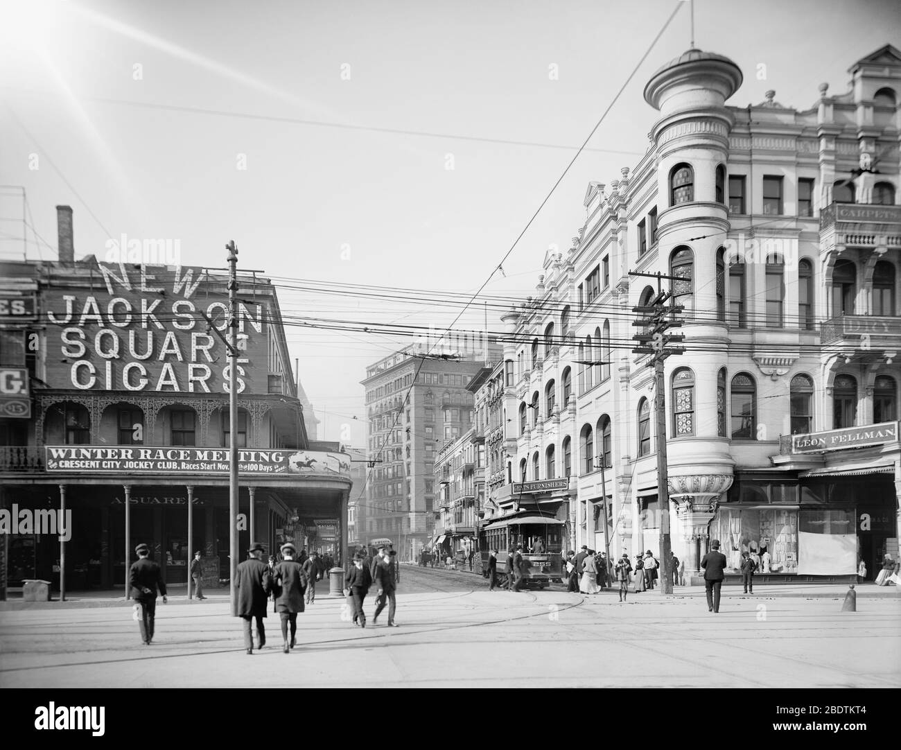 Department stores early 1900s hi-res stock photography and images - Alamy