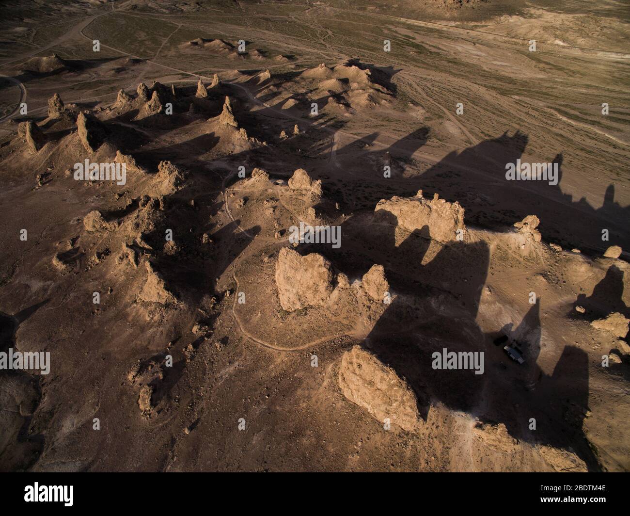 Long pillars hi-res stock photography and images - Alamy