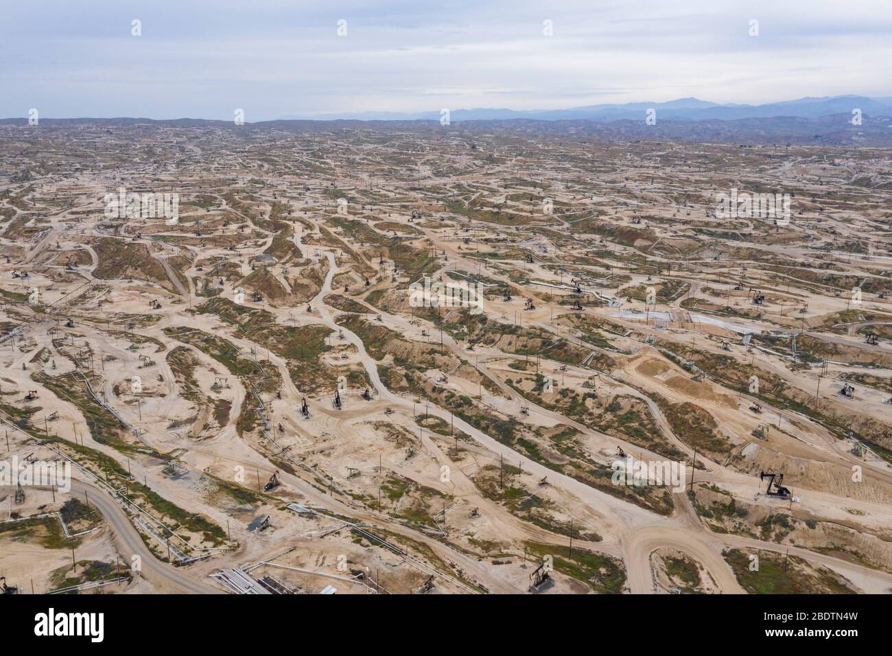 Kern river oil fields hi-res stock photography and images - Alamy