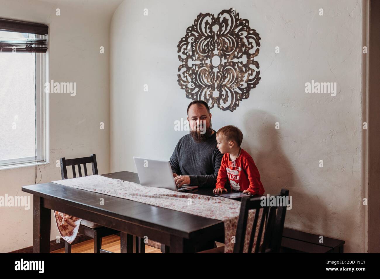 Father in work hi-res stock photography and images - Alamy