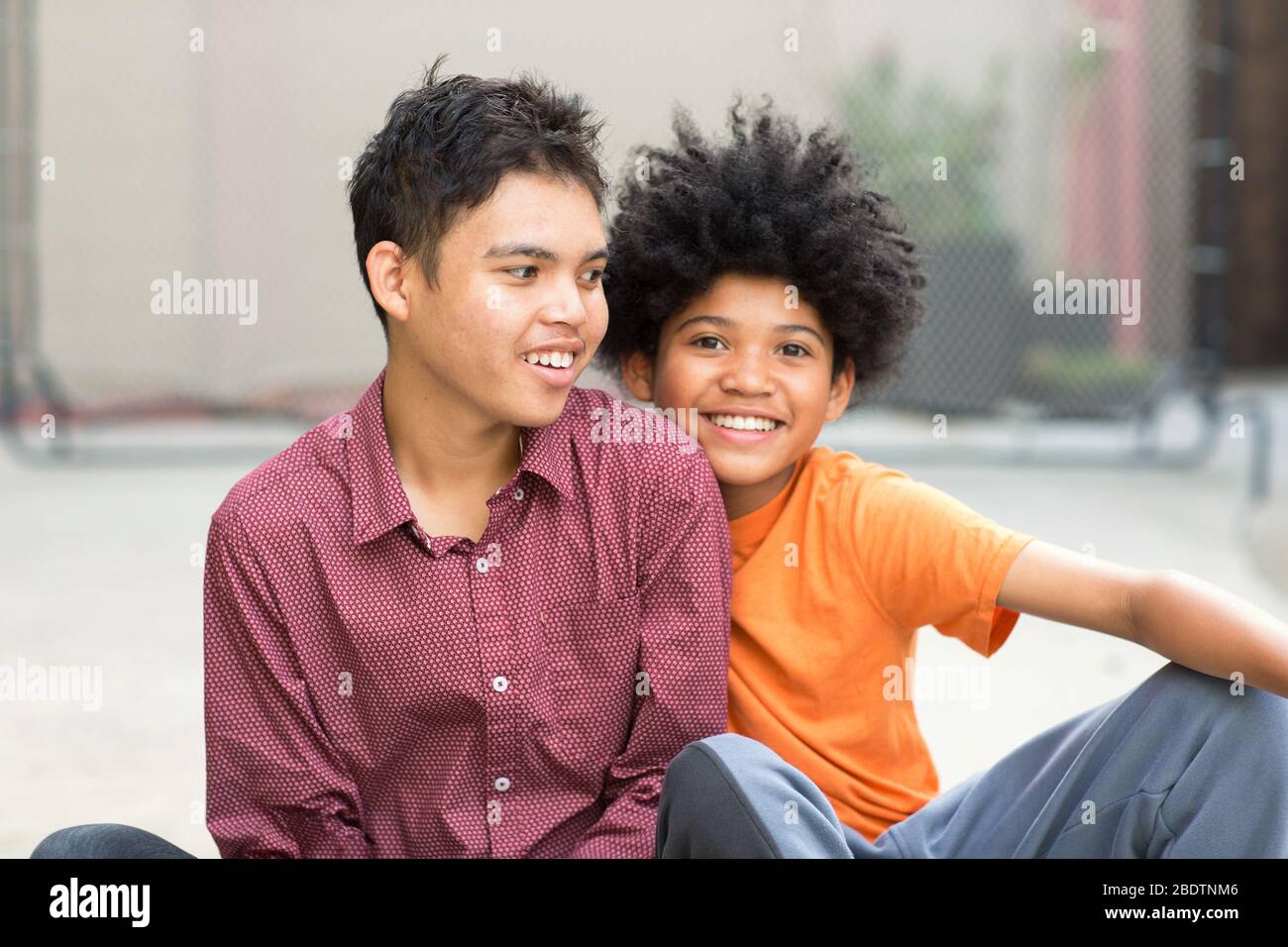 Mixed race brothers hi-res stock photography and images - Alamy