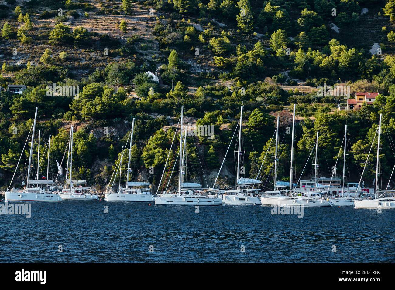 Yachts marine vis hi-res stock photography and images - Alamy