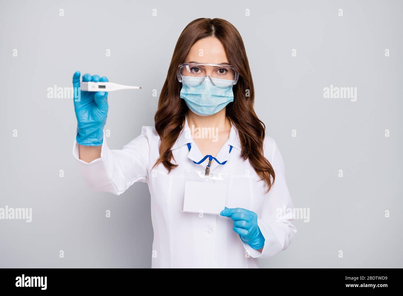 Portrait of her she nice attractive confident wavy-haired doc expert ...