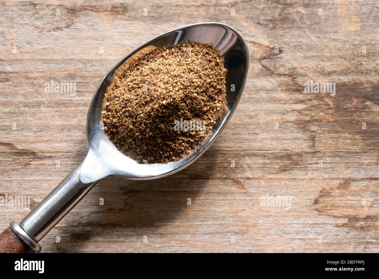 Garam masala on spoon hi-res stock photography and images - Alamy
