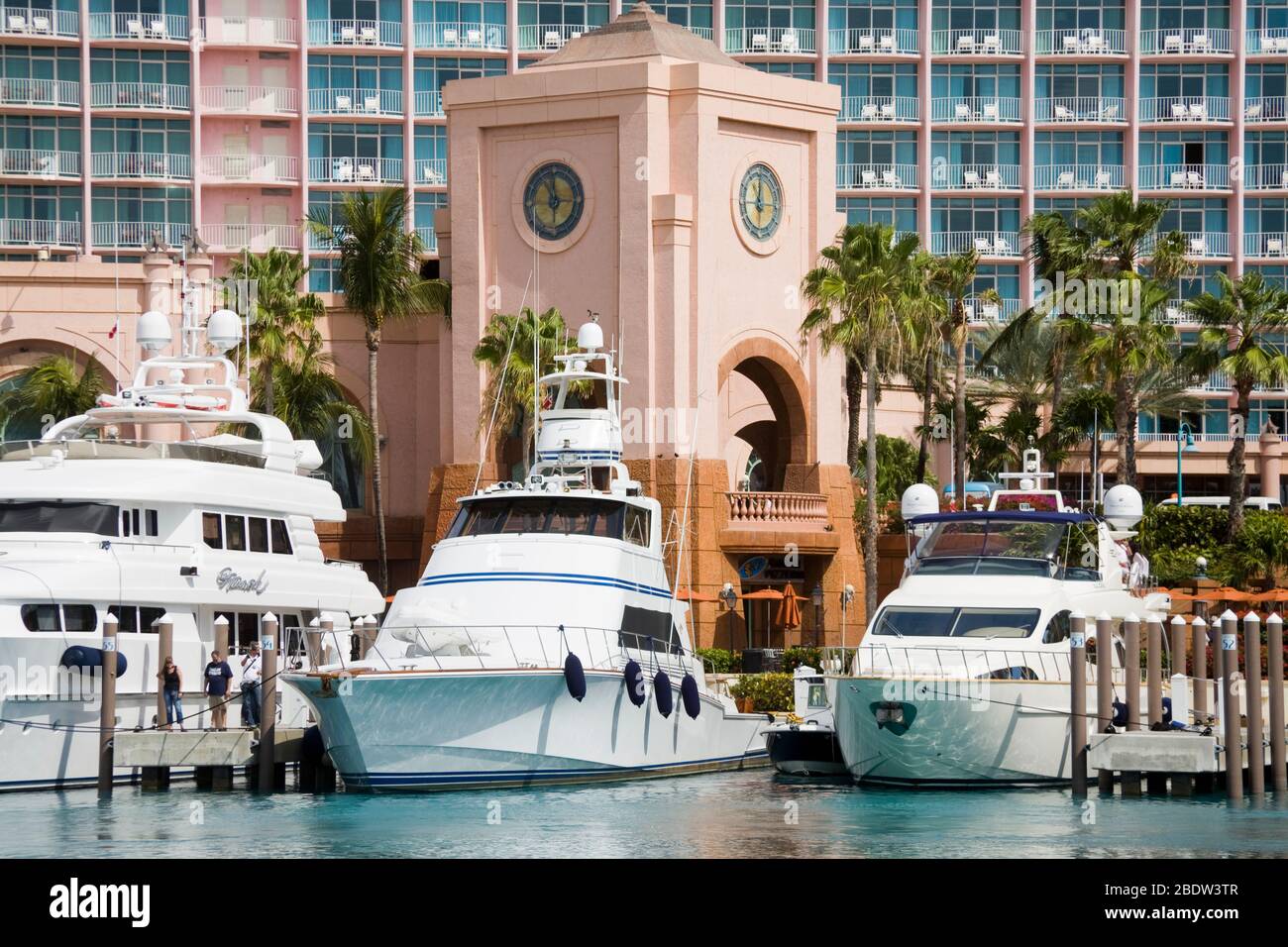 Paradise island nassau bahamas yacht hi-res stock photography and ...