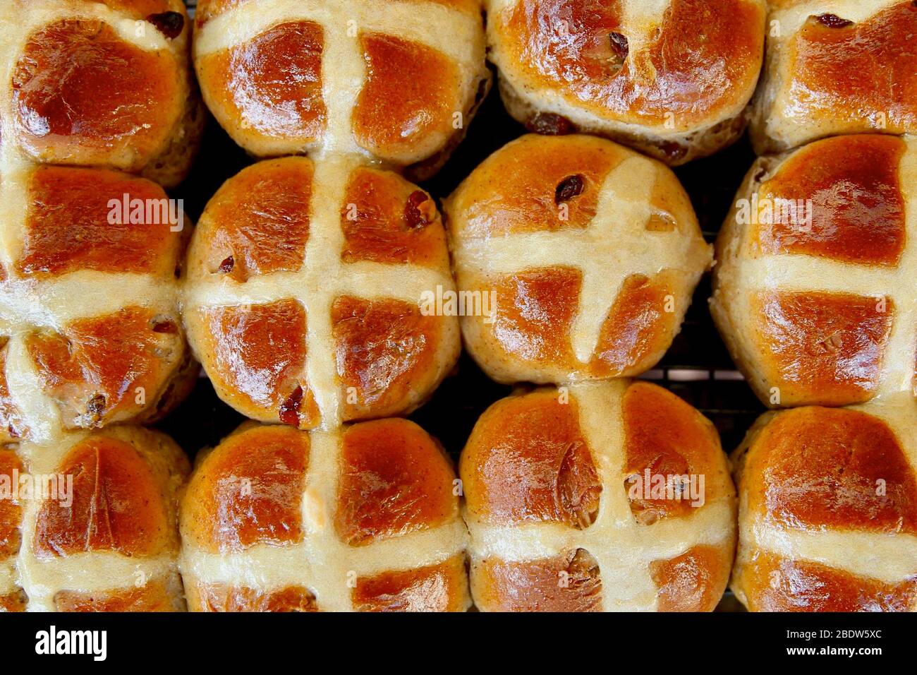 Homemade hot cross buns Stock Photo - Alamy