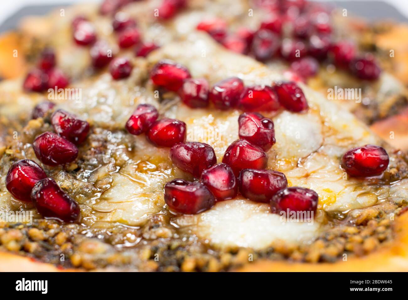 Zataar Manakish lebanese manakeesh arabic food Zataar pomegranate ...