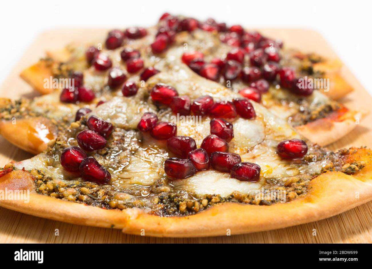 Zataar Manakish lebanese manakeesh arabic food Zataar pomegranate ...