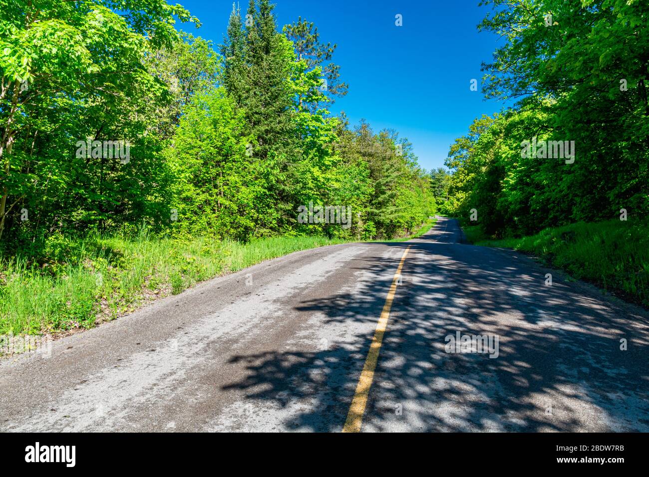 Canadian Cottage country Scene in summer Stock Photo - Alamy