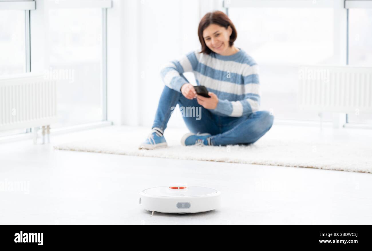 Person using remote control hi-res stock photography and images - Alamy