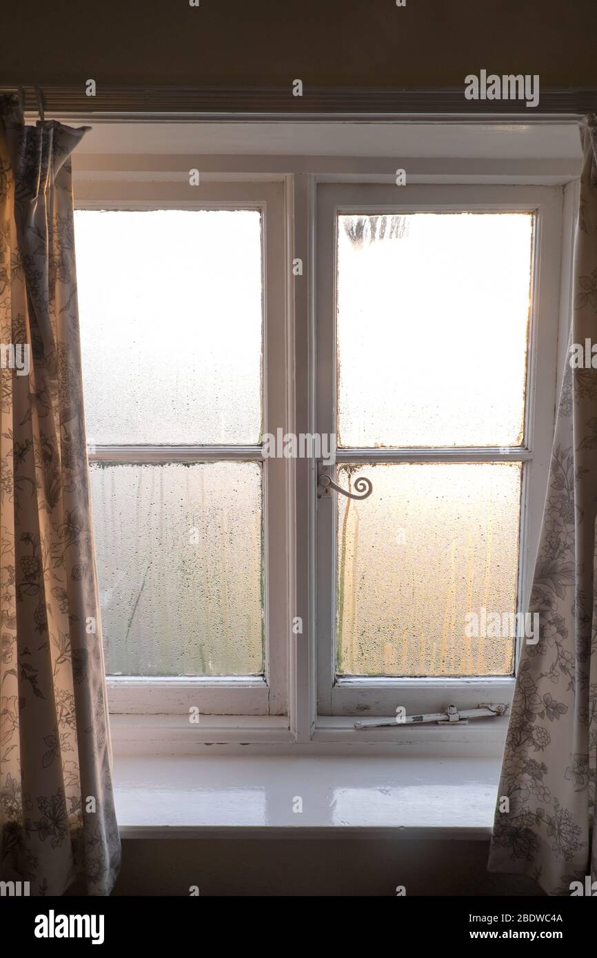 Substandard hi-res stock photography and images - Alamy