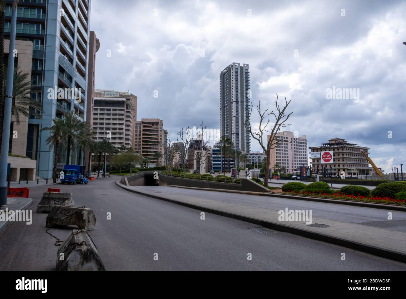 Beirut, Lebanon, 9th April 2020, Roads in Beirut are empty due to Covid ...