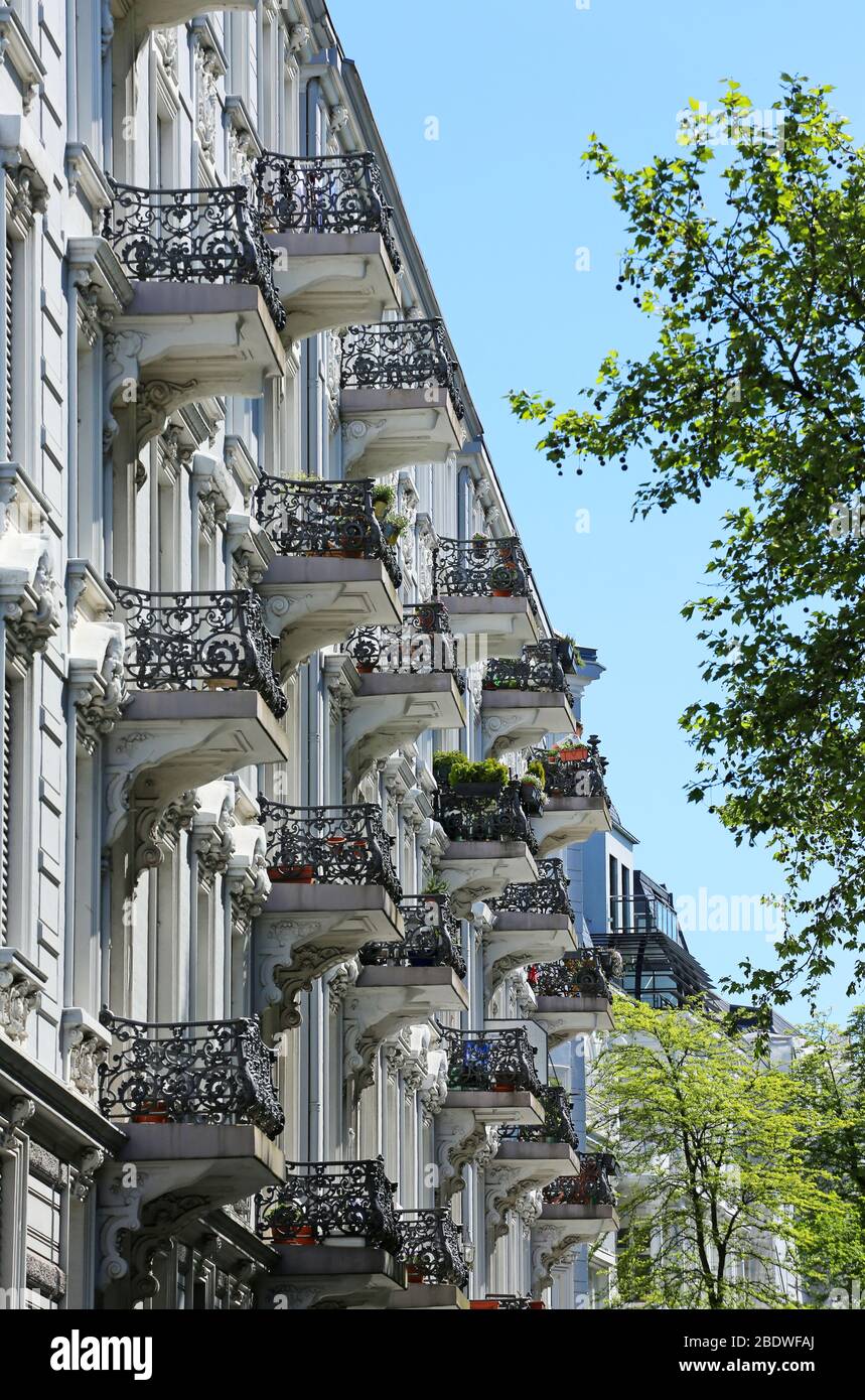 Old residential building hi-res stock photography and images - Alamy