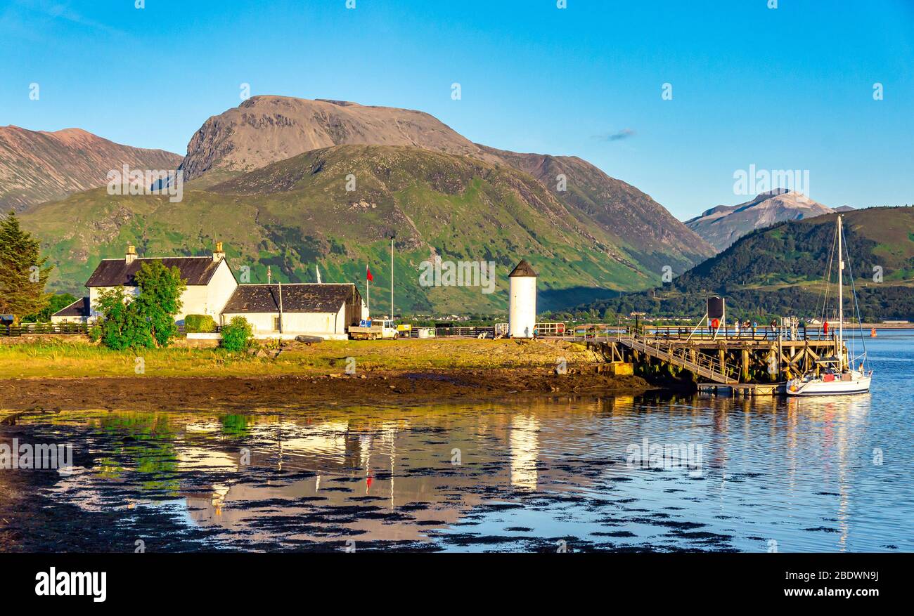 Loch linnhe to fort william hi-res stock photography and images - Alamy