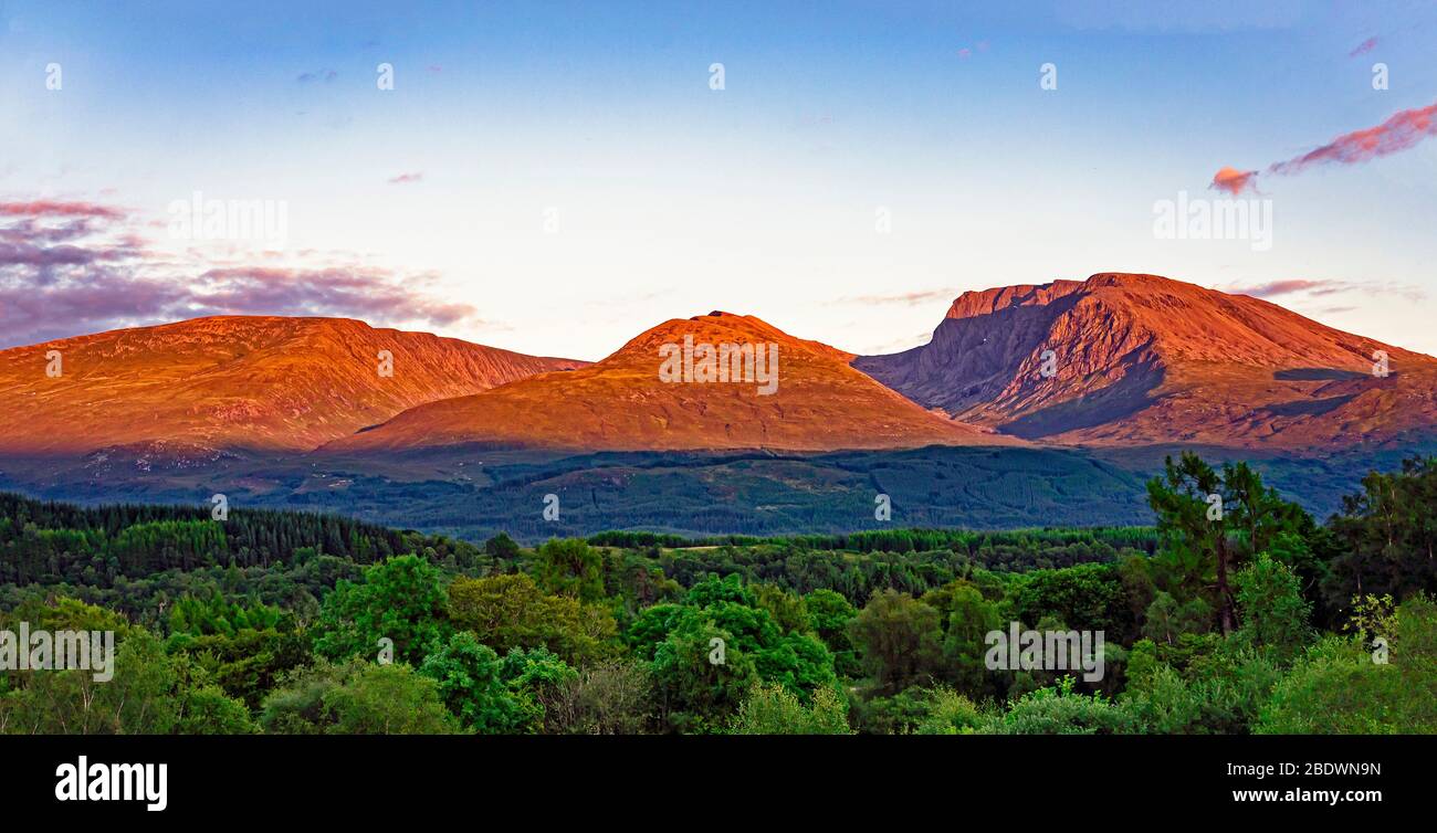 Sunset on Ben Nevis, Aonach Beag and Aonach Mor (R to L) Scottish ...