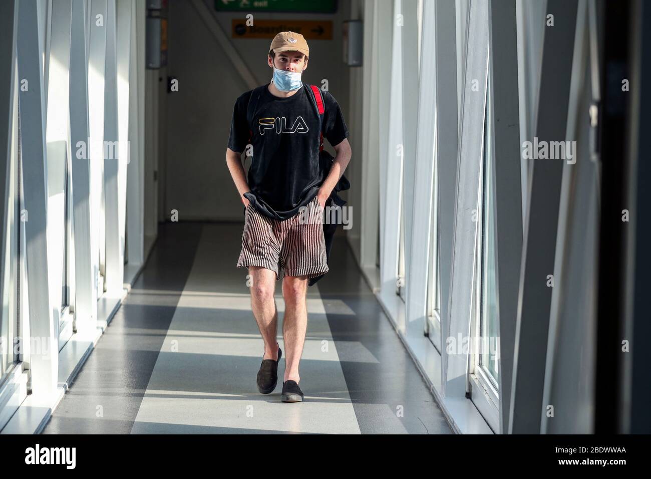Virgin atlantic flight vs355 london heathrow hi-res stock photography ...